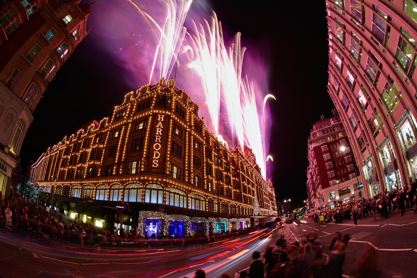 What I Love To Love: Harrods Christmas Window!!