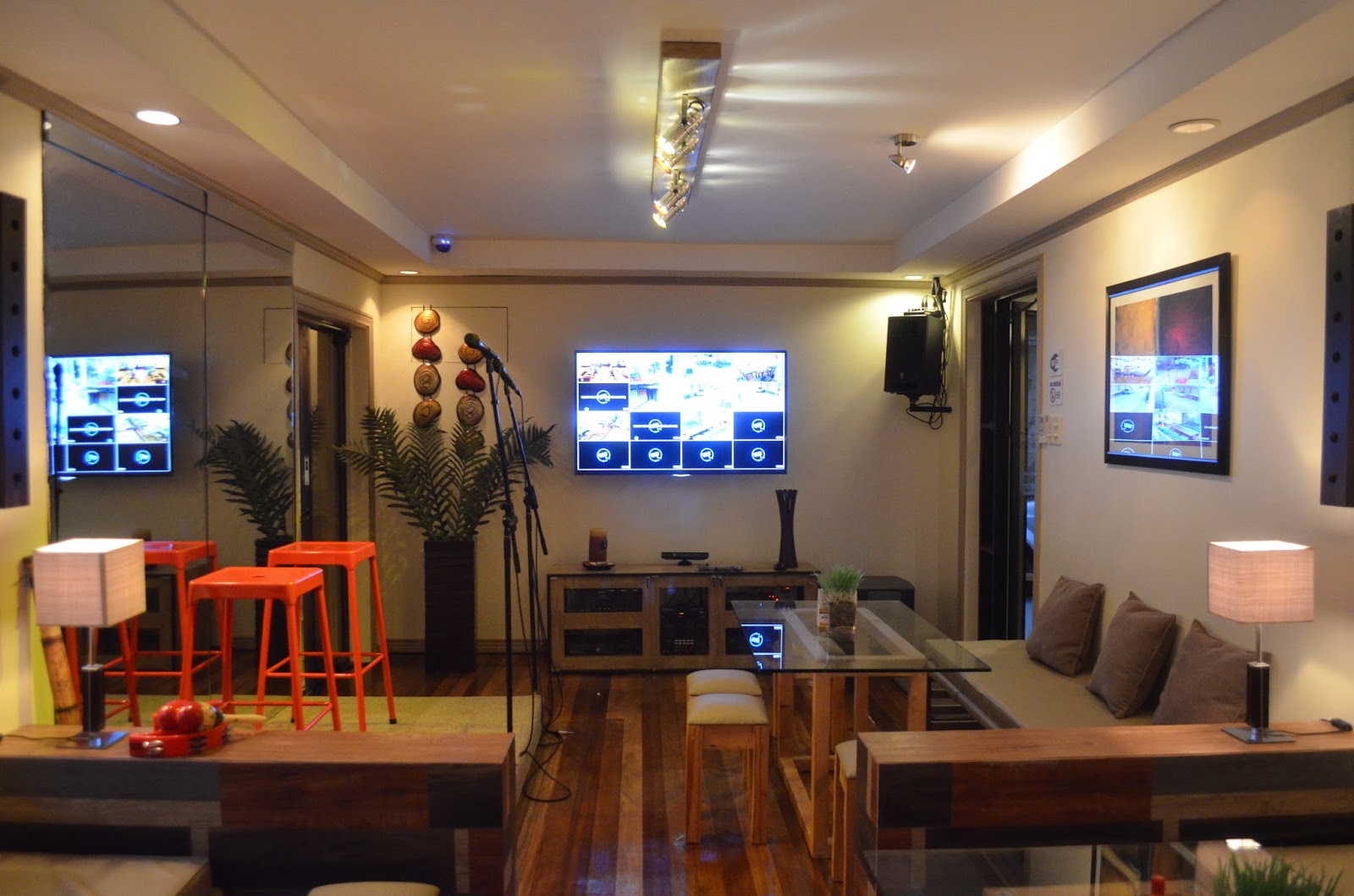 Open Mic Reserve | Restaurant + Acoustic Lounge