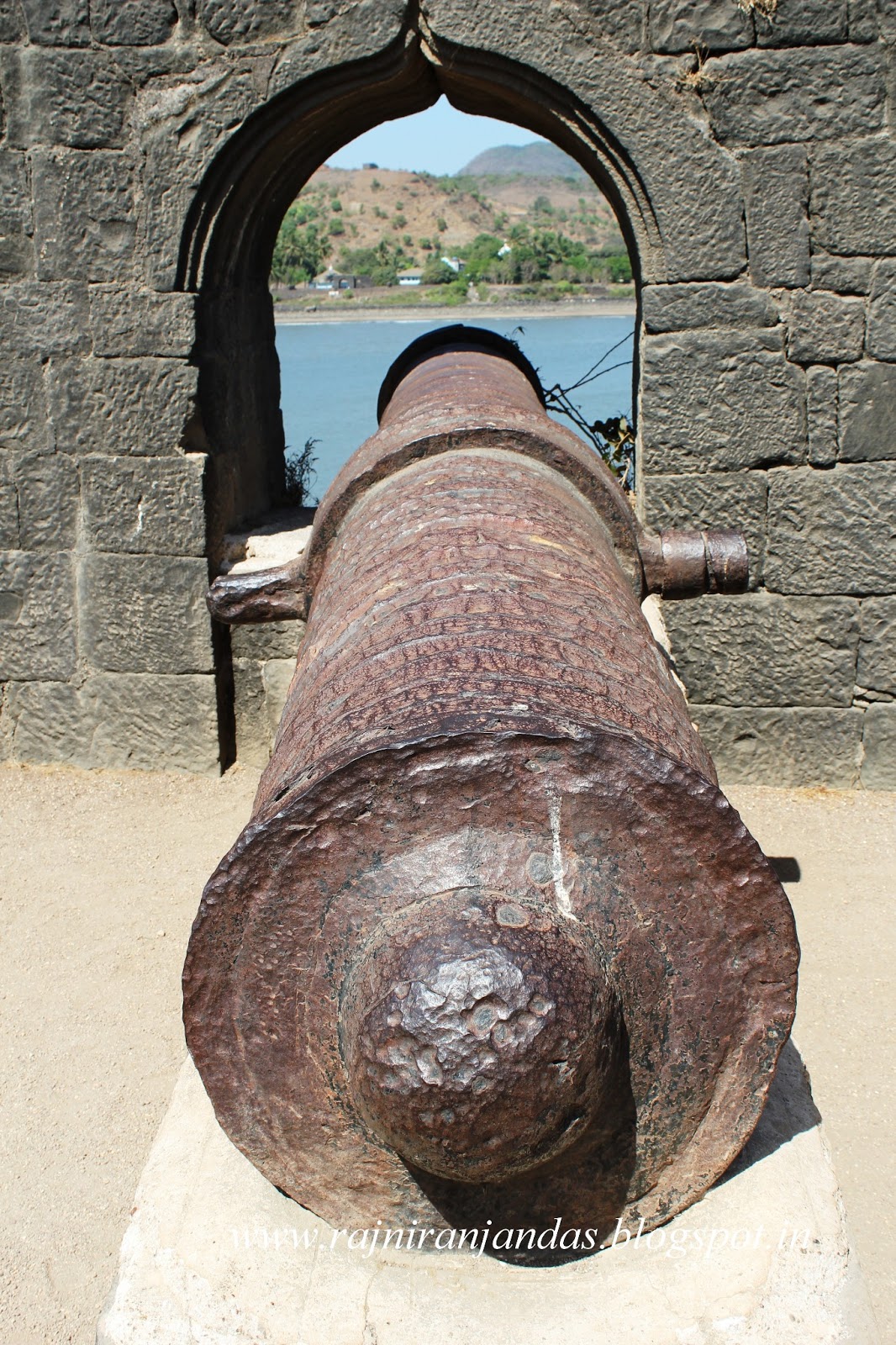 Tales Of A Nomad: Murud Janjira- The Impregnable Fort...!!