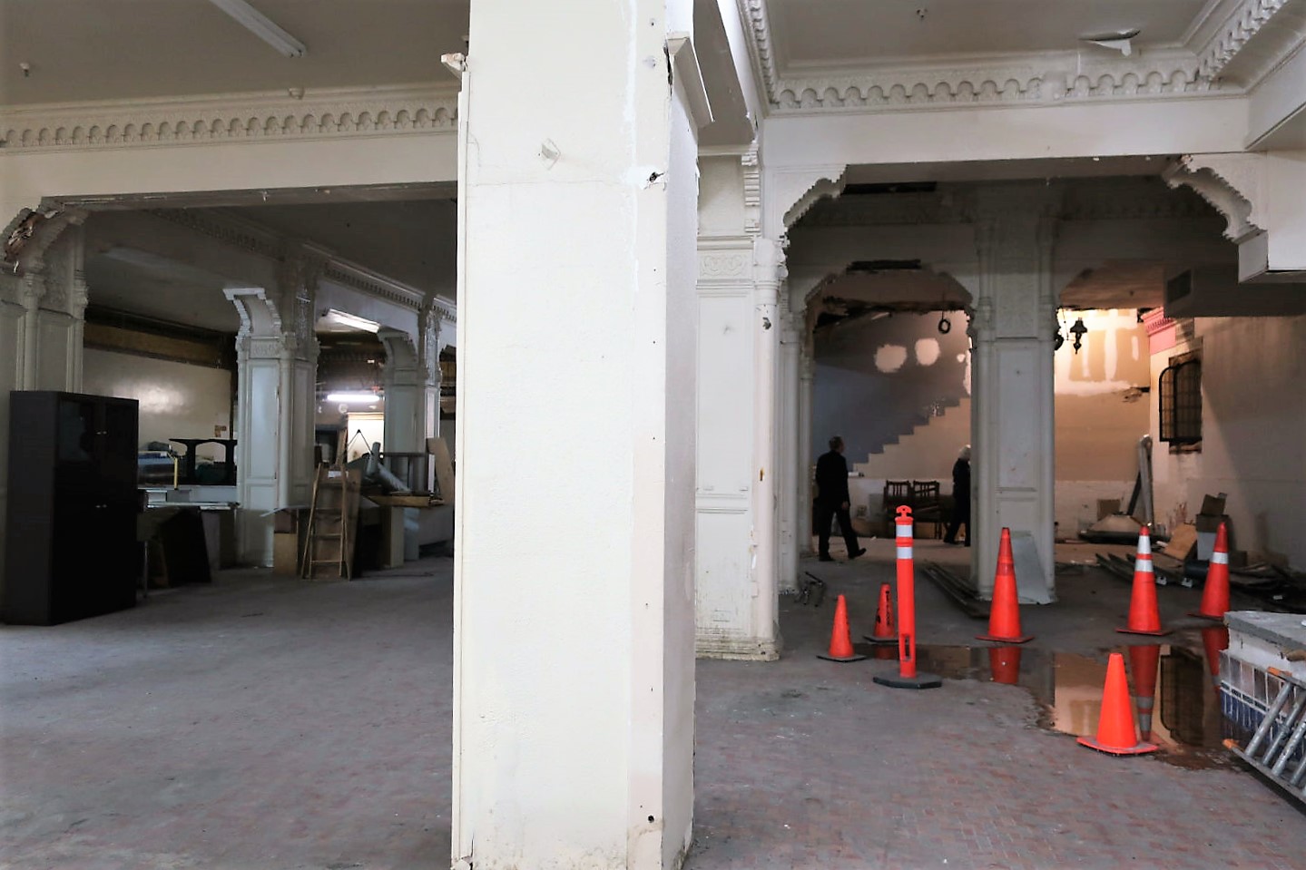 Los Angeles Theatres: State Theatre: basement cafeteria