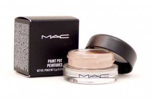 Different fashion styles: MAC primer