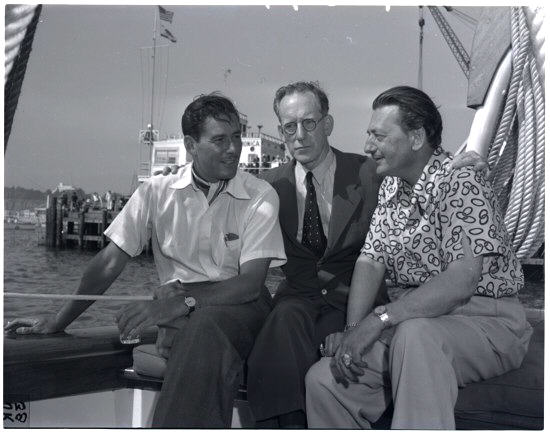 Errol Flynn: Errol Flynn & Parents & Sister