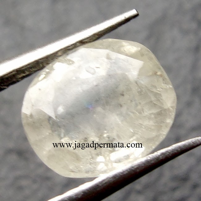 Batu Safir Putih Asli JP368 -Jual Batu Permata Hobi Permata