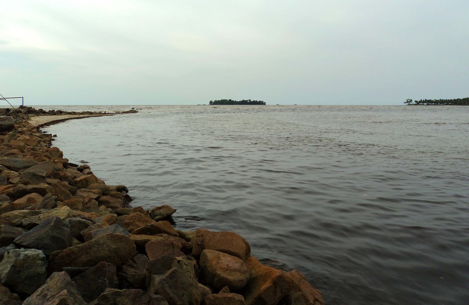 Pelaihari Ulun: Pesona Keindahan Menuju dan di Pantai Batakan Pelaihari