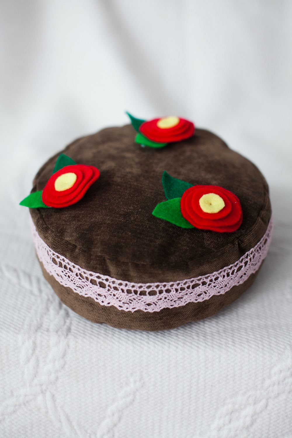 Mancare de jucarie - torturi handmade - Nasturelul fermecat - jucarii ...