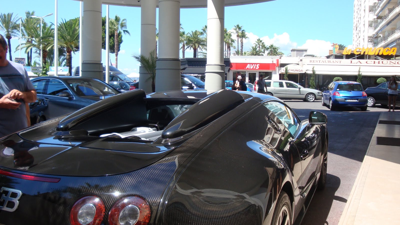 Miranda‑Kerr‑Wearing Family: Bugatti Boys