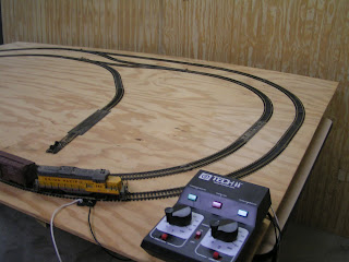 River Valley HO Model Railroad: 4X6 HO Layout "The Beginning."