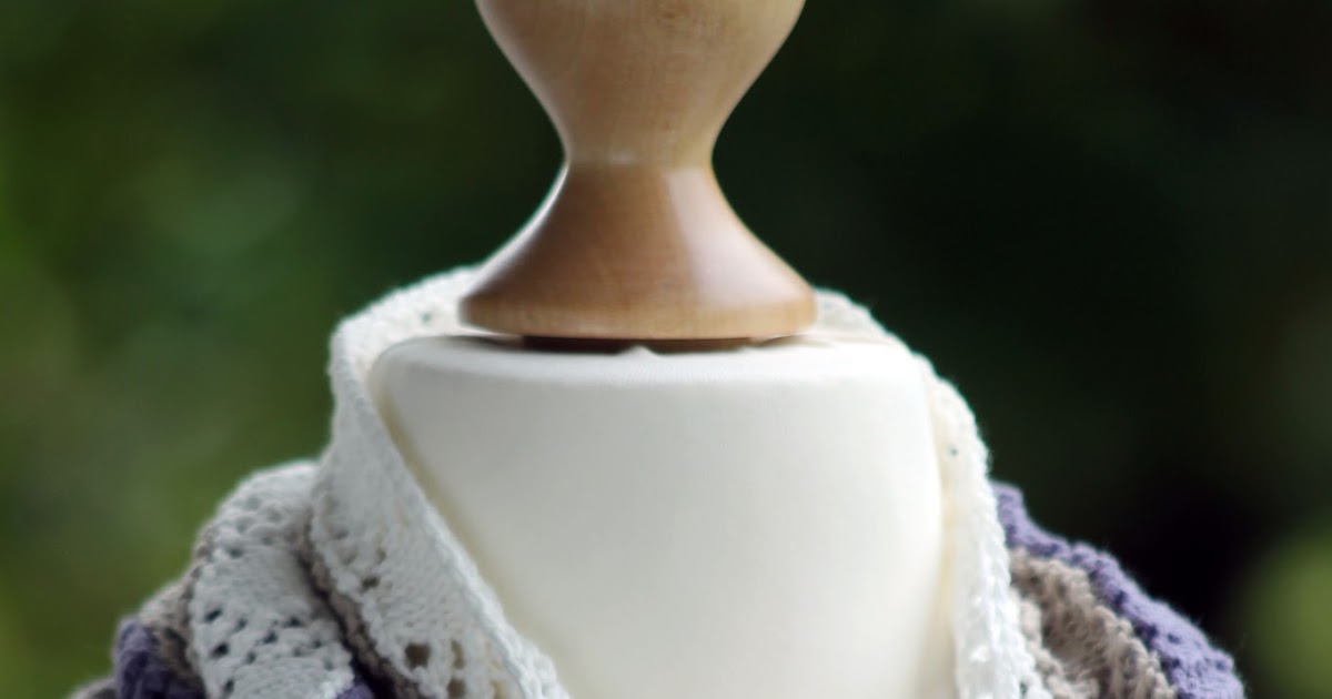 Balls to the Walls Knits: Crystal and Pearl Cowl