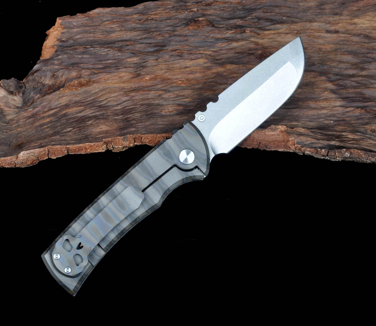 Mallknife : Chaves customized knife with d2 steel and titanium handle