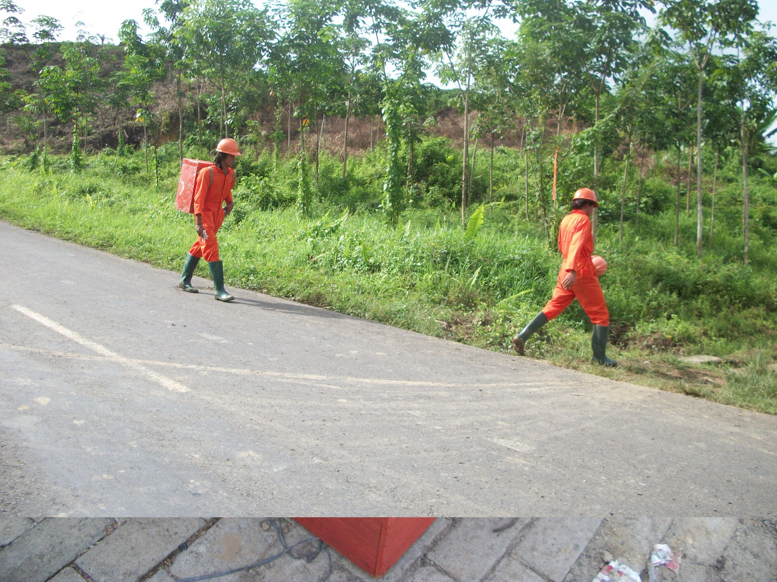 Survei Seismik Indonesia: GUDANG HANDAK DAN DISTRIBUSI