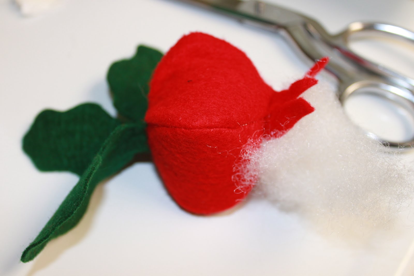 While Wearing Heels: I Heart Fake Food - Felt Radish Tutorial