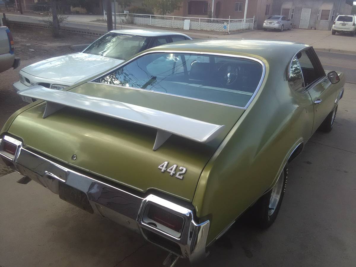 Green! 1972 Oldsmobile Cutlass Holiday Coupe - DailyTurismo