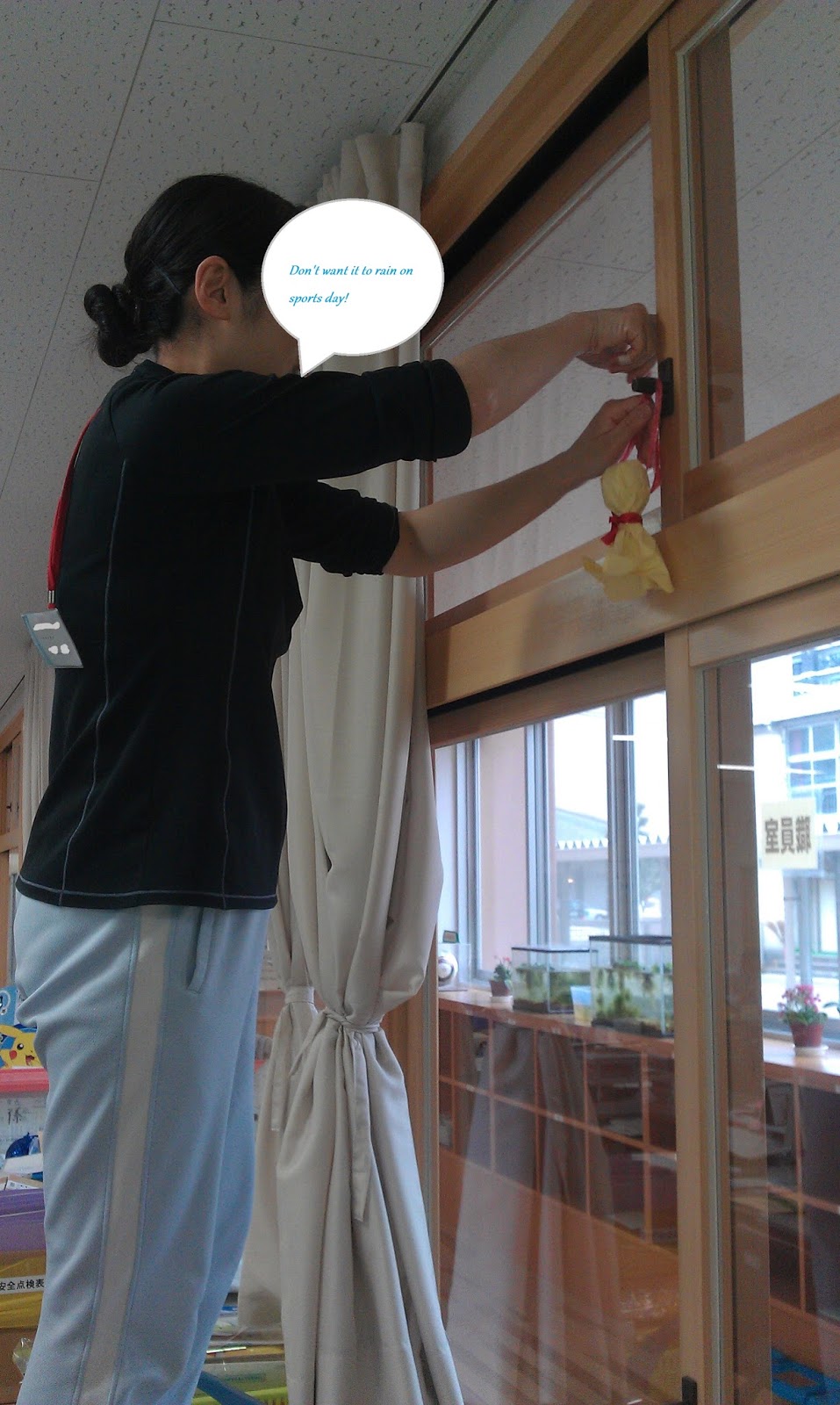 Over-worked Teachers - Sophelia's Japan