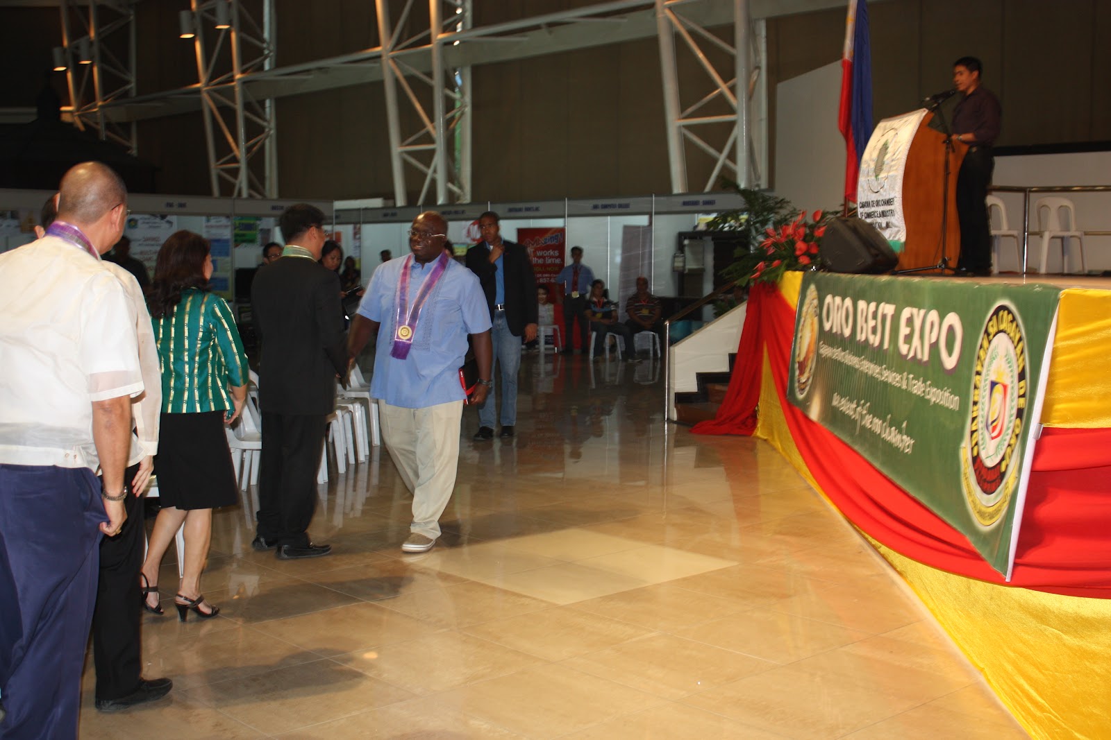US AMB. HARRY K. THOMAS, JR. AT THE ORO BEST EXPO – Elmer Francisco