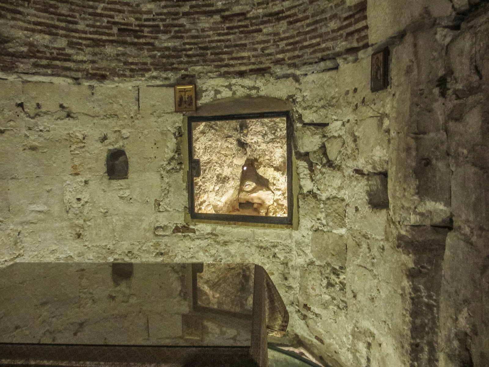 Cannundrums: Church of the Holy Sepulchre - Jerusalem