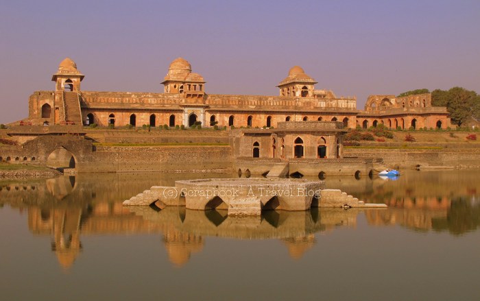 Heritage- Mandu, A Celebrartion in Stone | Scrapbook -A Travel Blog