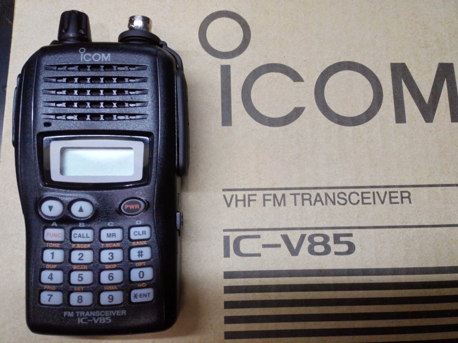 Radio Kontek: ICOM IC-V85