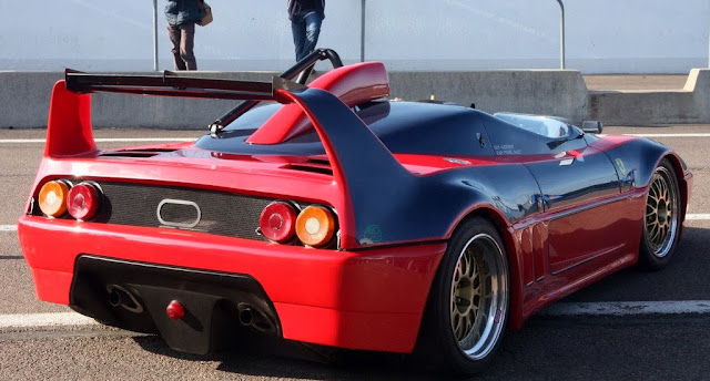 ROMBI DI GLORIA: Ferrari's strange car