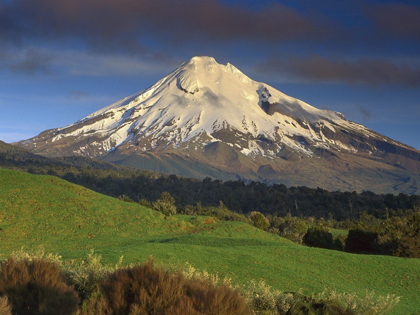 Taranaki New Zealand at William Hulsey blog