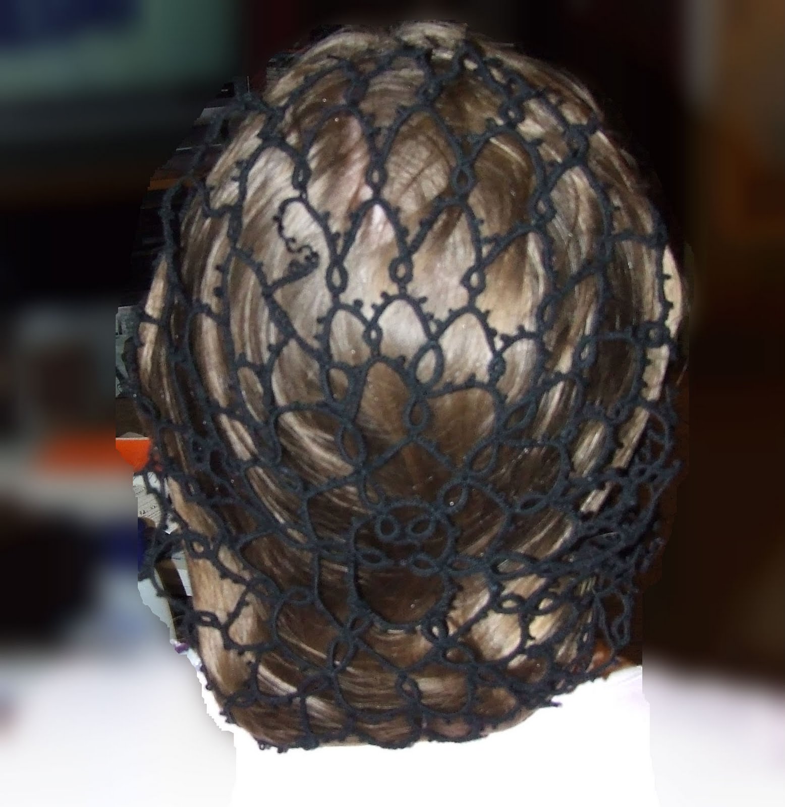 Laivine Tats: Snood...