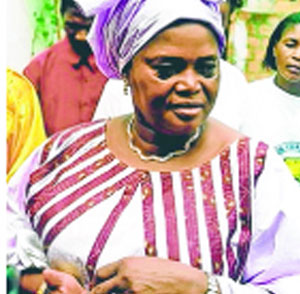 The THOMCOM Inc.: Mama wa Rais Kabila apata kikombe