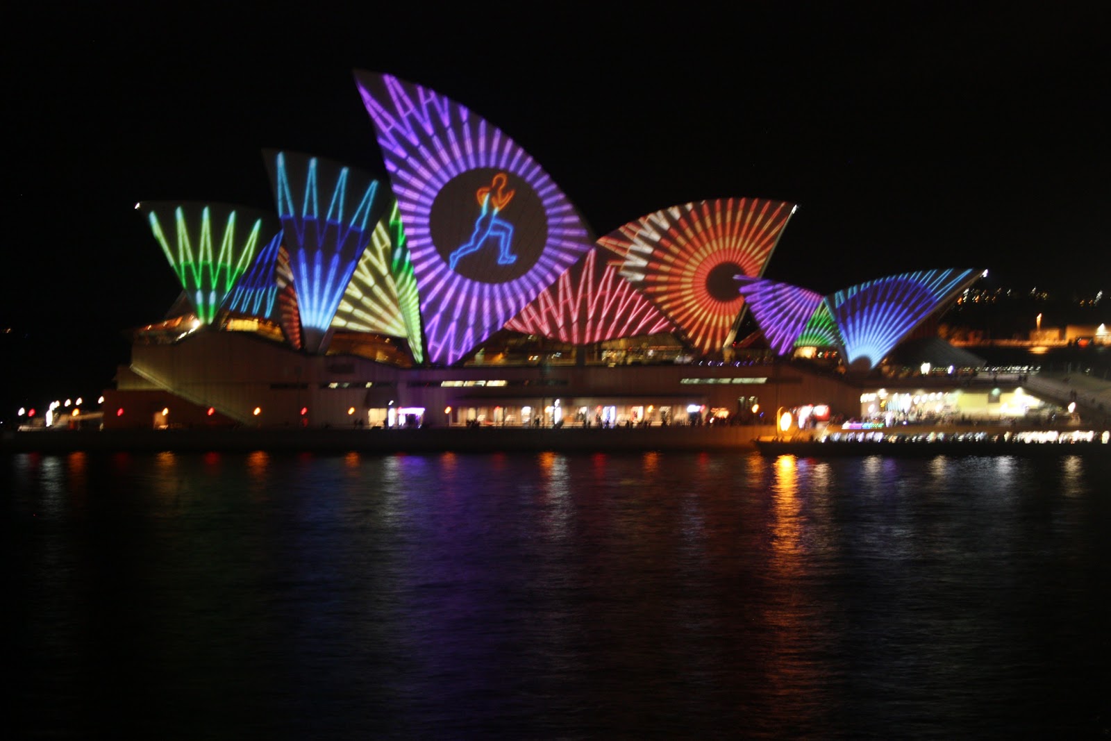 Sydney - City and Suburbs: Sydney Opera House, Vivid Sydney, Play