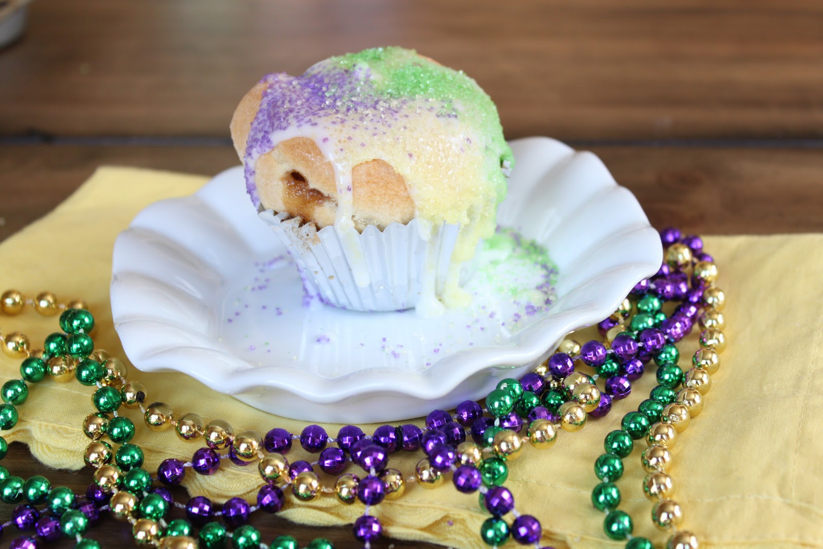 Crave. Indulge. Satisfy.: Mardi Gras - King Cake Cupcakes