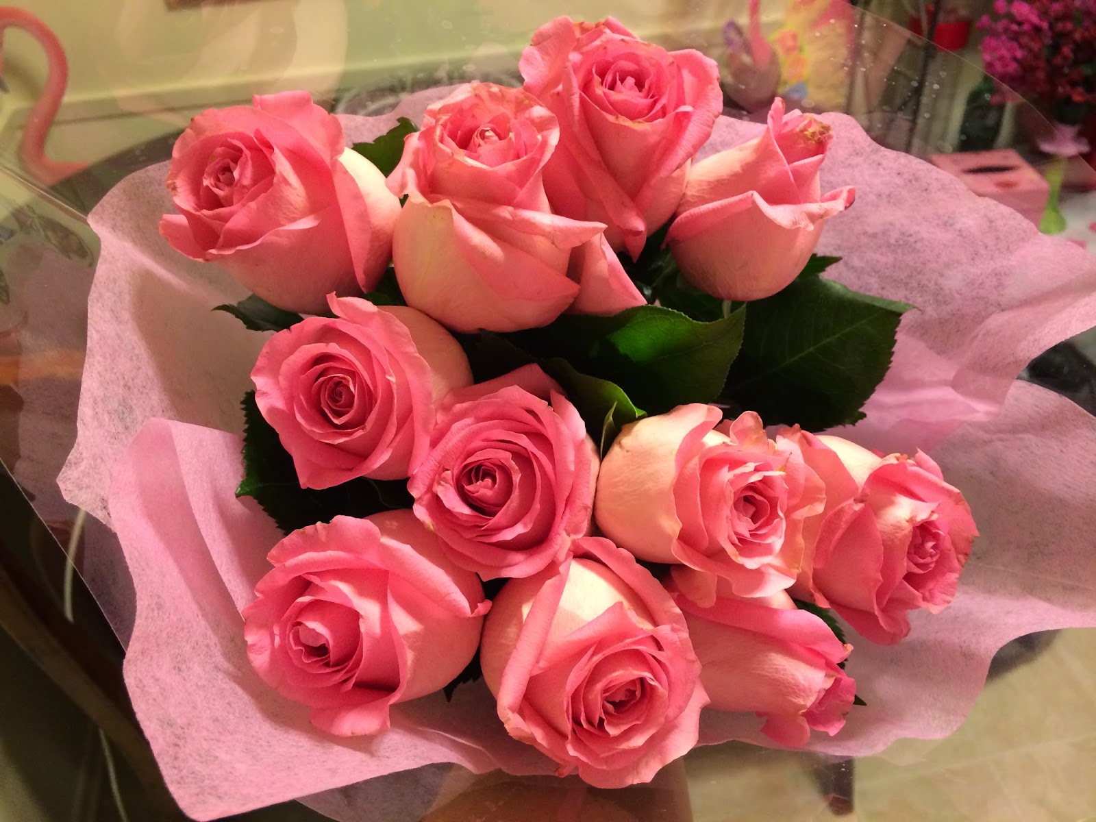 Thinking Pink: Pink Roses Make Me Smile