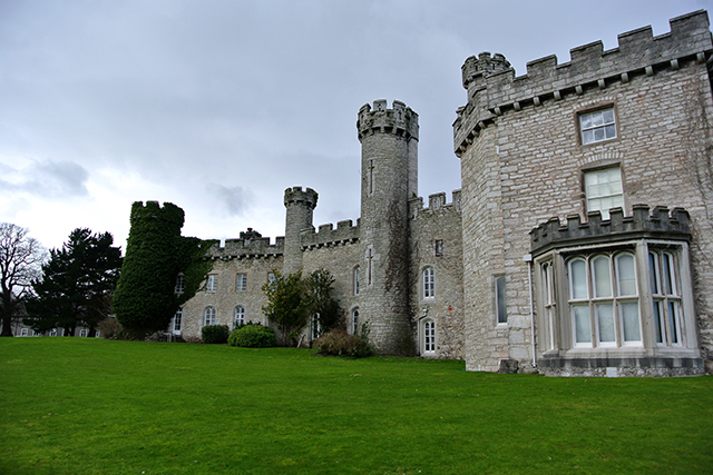 It's Not Serious!: Bodelwyddan Castle