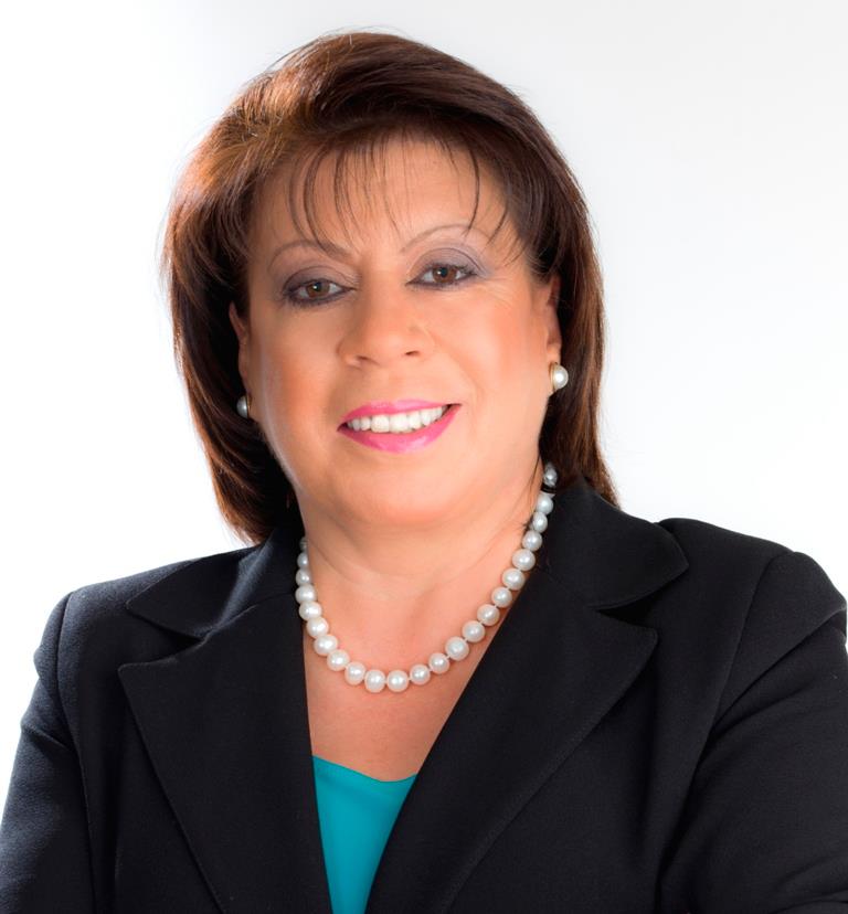 Senadora Myriam Paredes Aguirre se pronuncia sobre contratación del ...