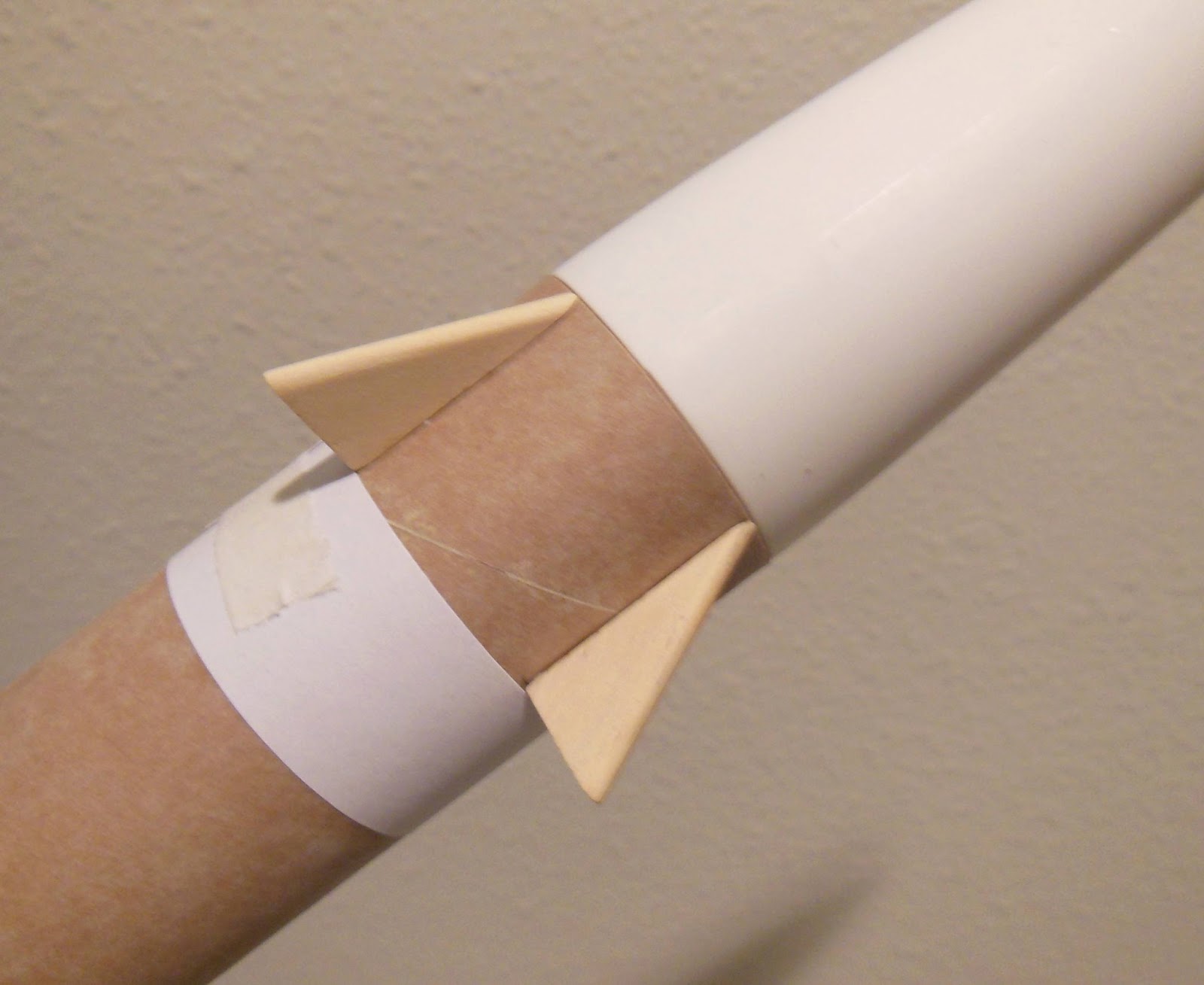 Model Rocket Building: Estes Bullpup Build Part 5, Fin Gluing