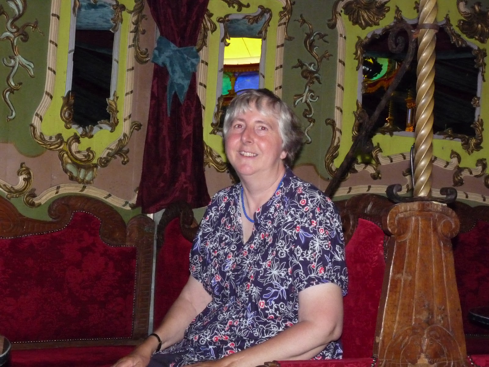 Caroline Gill: Poetry and Other Writing: July 2012