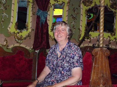 Caroline Gill: Poetry and Other Writing: July 2012