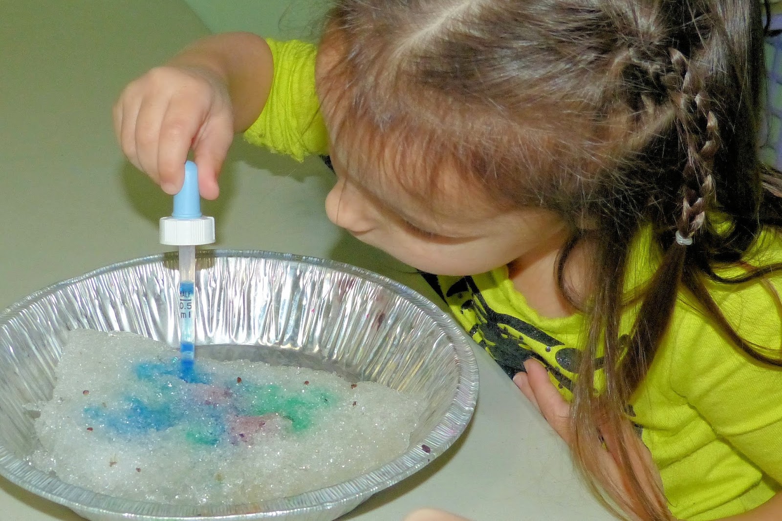 Paula's Primary Classroom: Painting on Ice