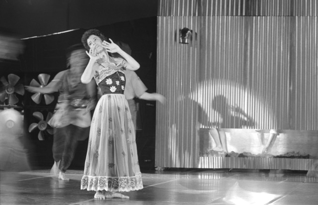 Deborah Hay Dance Company: Archives