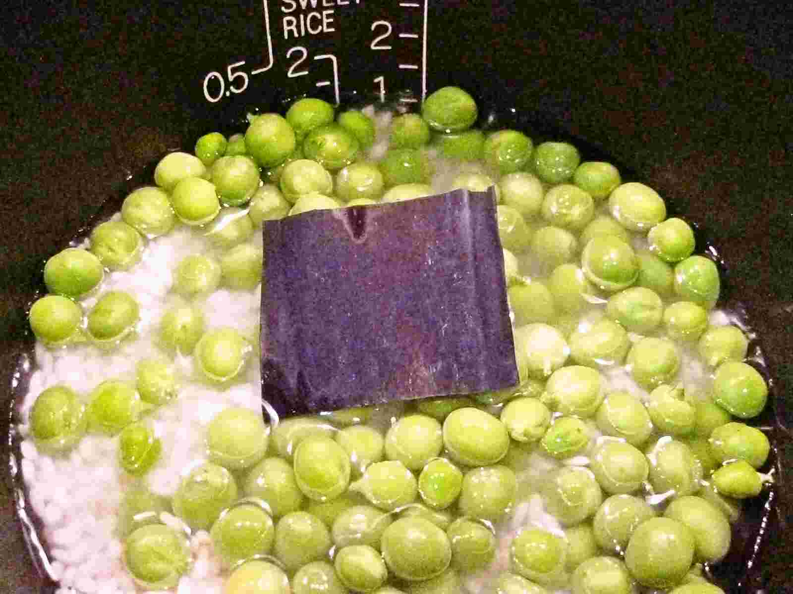 Recipes for Tom: Mame gohan / steamed rice with English peas