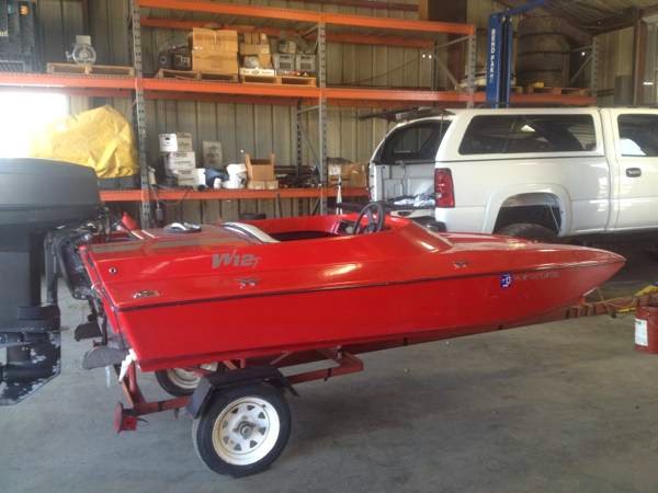 Random Notes: Mini Cat Speed Boat