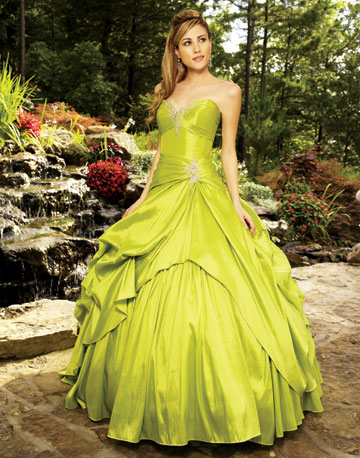 WhiteAzalea Ball Gowns: Ball Gowns with Spring Color