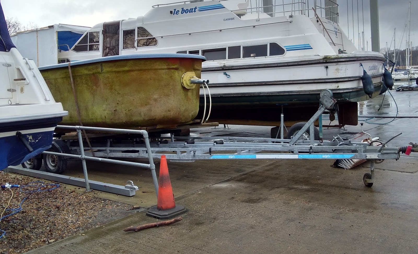 Bursledon Blog: New hi performance sailing boat using stepped ...