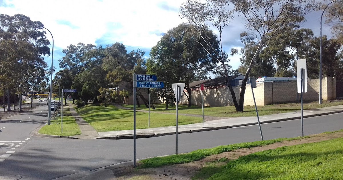 Why I Love Mount Druitt!: Mount Druitt Needs More 'The Hub' Signs