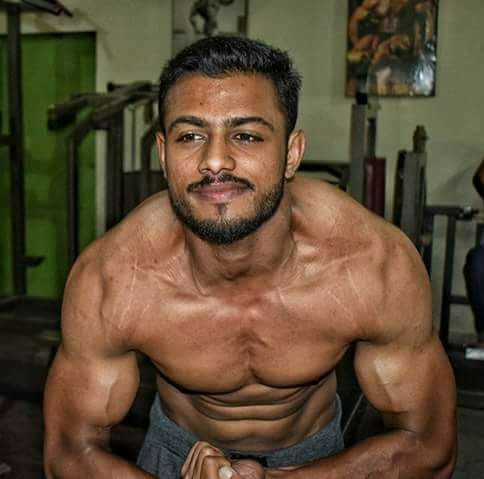 world bodybuilders pictures: pakistani bodybuilder shahid ali sharjah