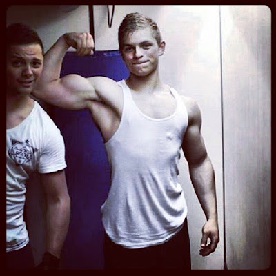 the beauty of male muscle: young & buff