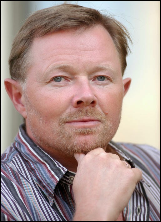 salidadesocorro: Jesper Asholt.