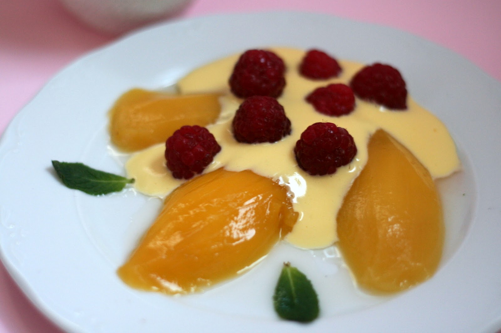 Mary505: Sabayon con mango y frambuesas