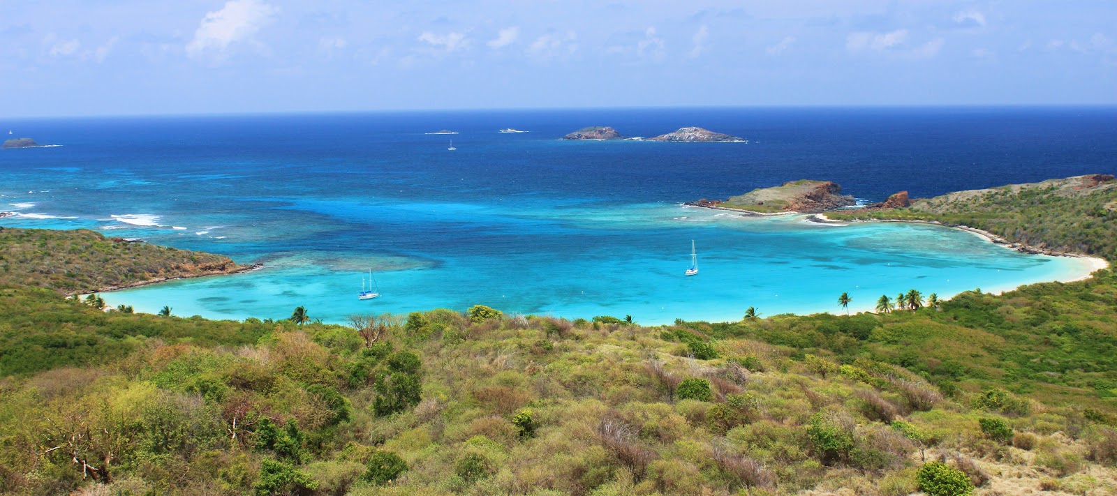 SAIL AROUND THE WORLD WITH BLUE MOON...: Culebrita Island - Spanish Virgins