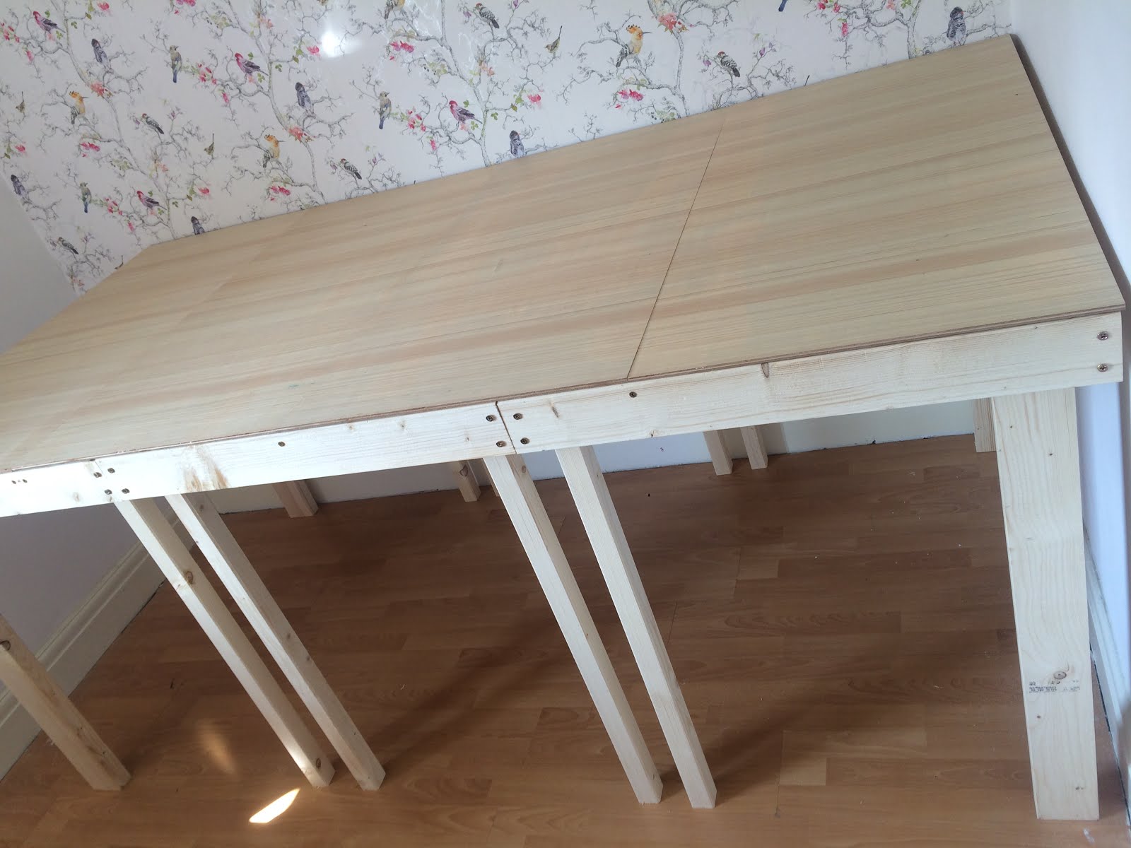 Nick and Andy's model railway adventures: Building a table for a model ...