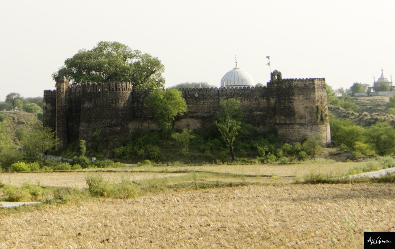 Ali Usman Baig : Sangni Fort