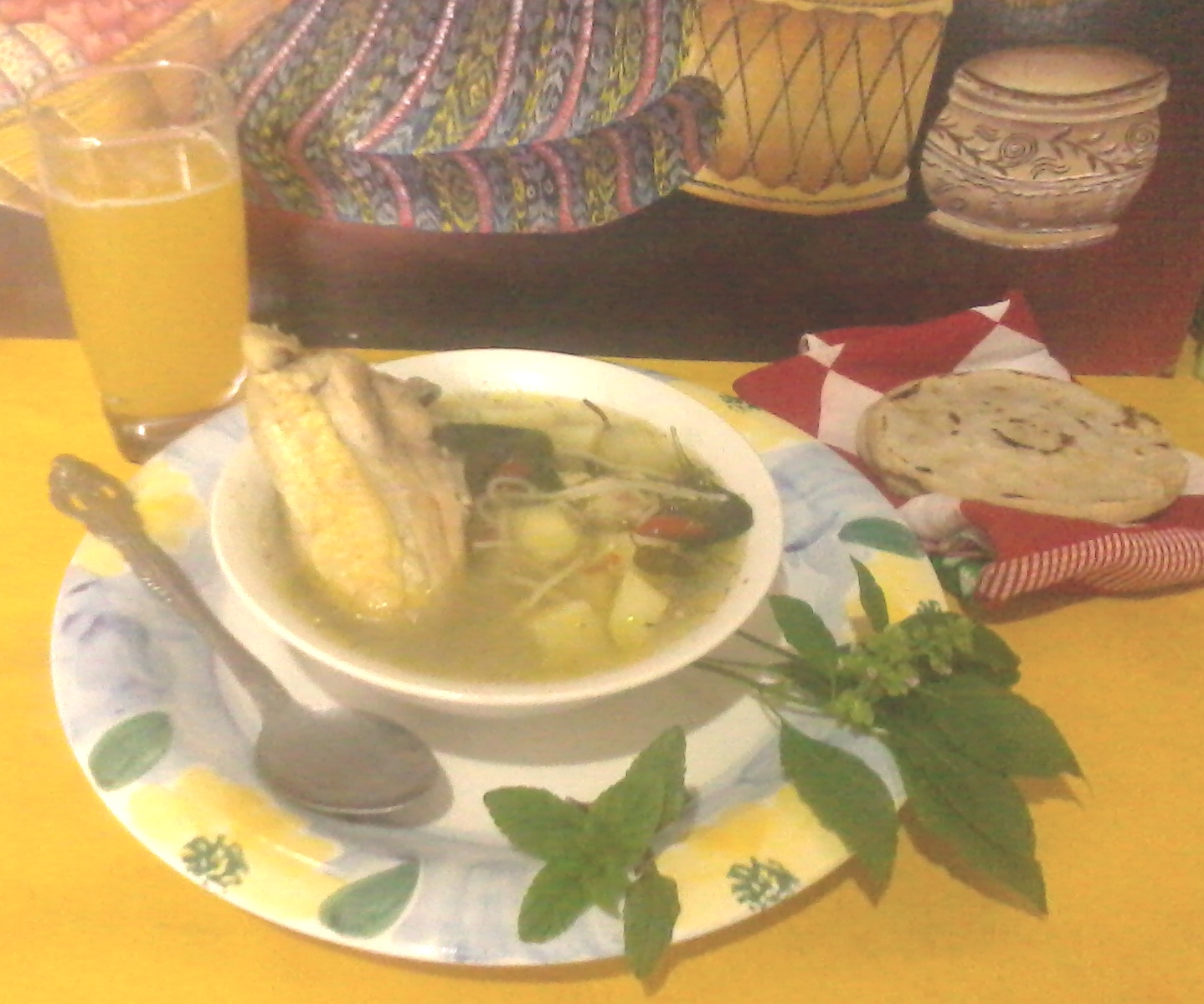 Mi Cocina Salvadoreña: Sopa de Pollo