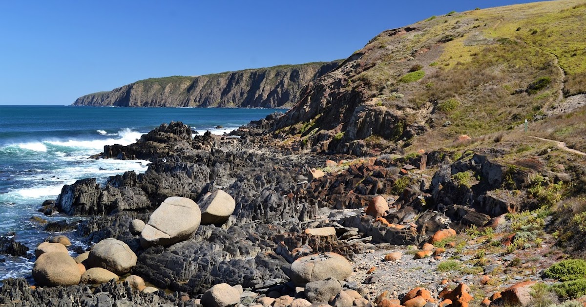 Goin' Feral One Day At A Time: Waitpinga Cliffs, Heysen Trail, Newland ...