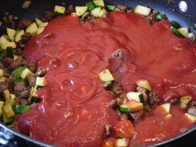 Clockwatching Tart: Fusilli with Lamb Sausage Ragout